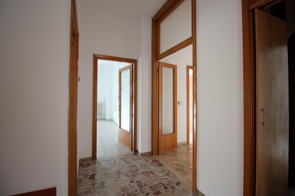 Ufficio in vendita a Amelia