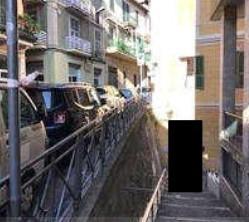 Magazzino in vendita a Sanremo