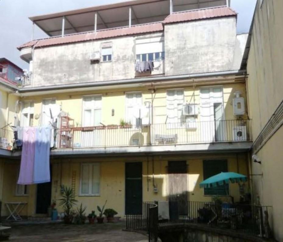 Appartamento in vendita a Napoli