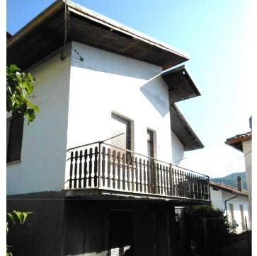 Casa indipendente in vendita a Fabbrica Curone