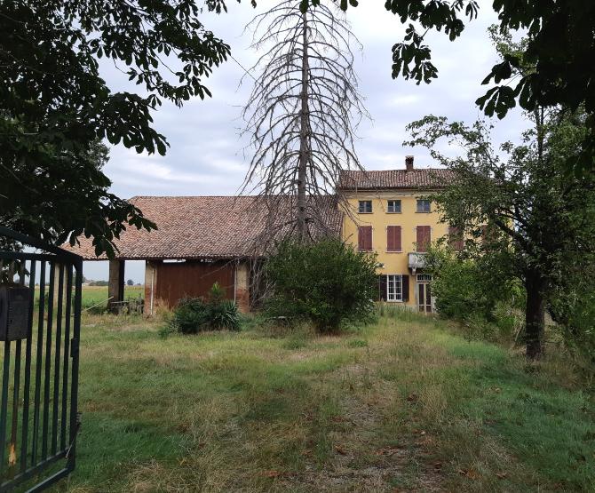 Casa indipendente in vendita a Sale