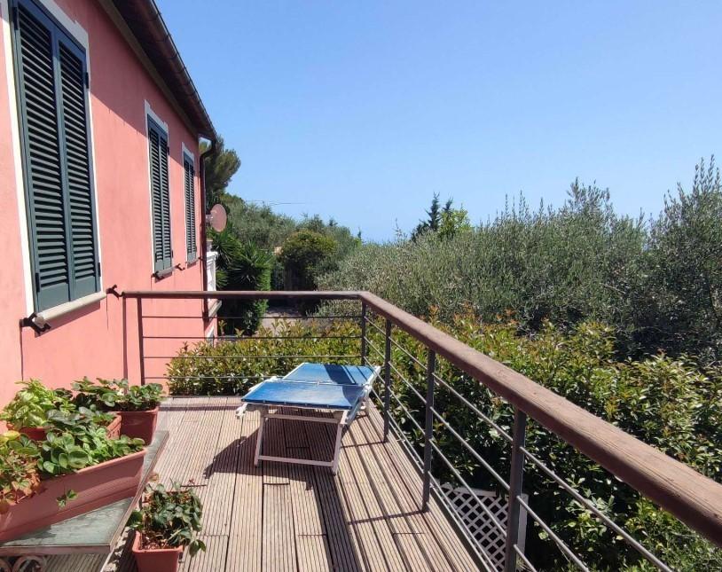 Villa a schiera in vendita a Diano Castello