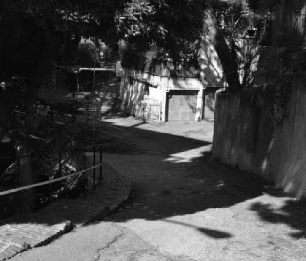 Parcheggio chiuso in vendita a Genova