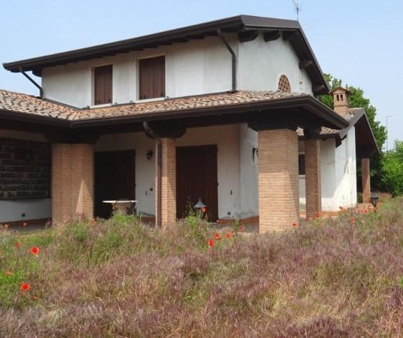 Villa in vendita a Tromello