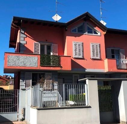 Villa a schiera in vendita a Trezzano Sul Naviglio
