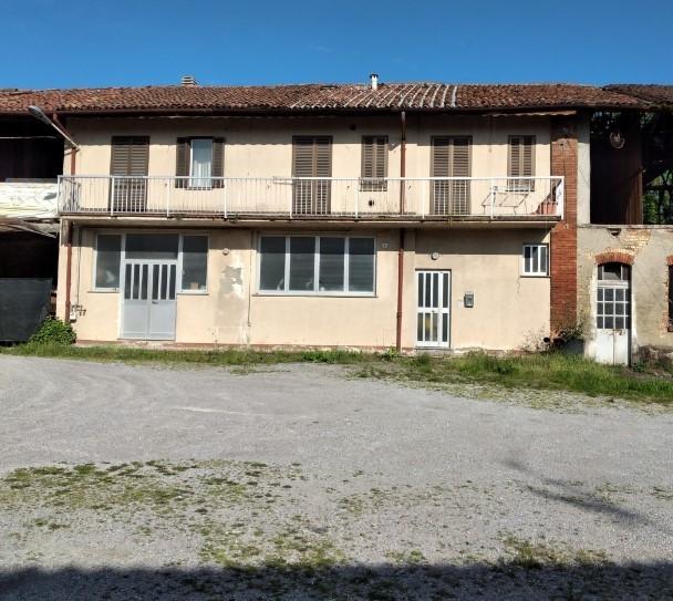 Appartamento in vendita a Besana In Brianza