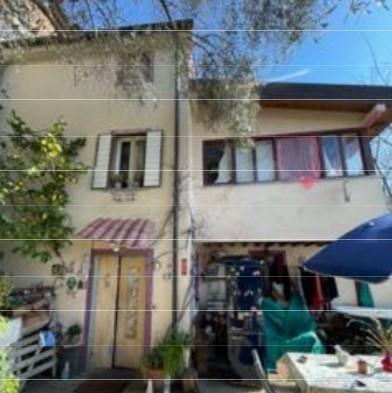 Casa indipendente in vendita a Pietrasanta
