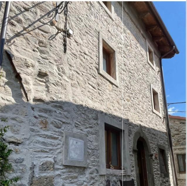 Casa indipendente in vendita a Vagli Sotto