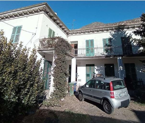 Casa indipendente in vendita a Susa