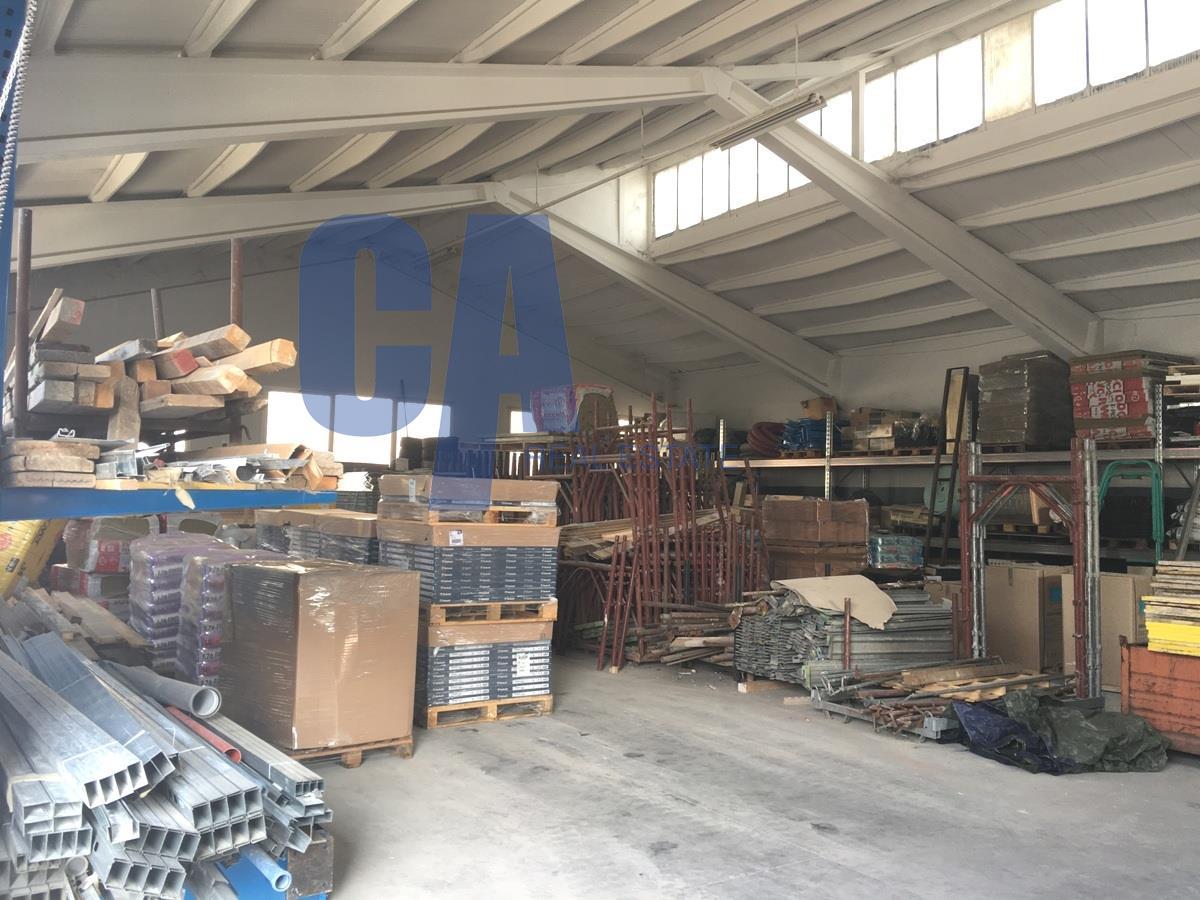 Magazzino in vendita a San Giuliano Milanese