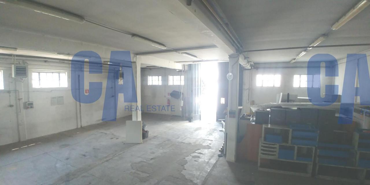 Magazzino in vendita a Milano