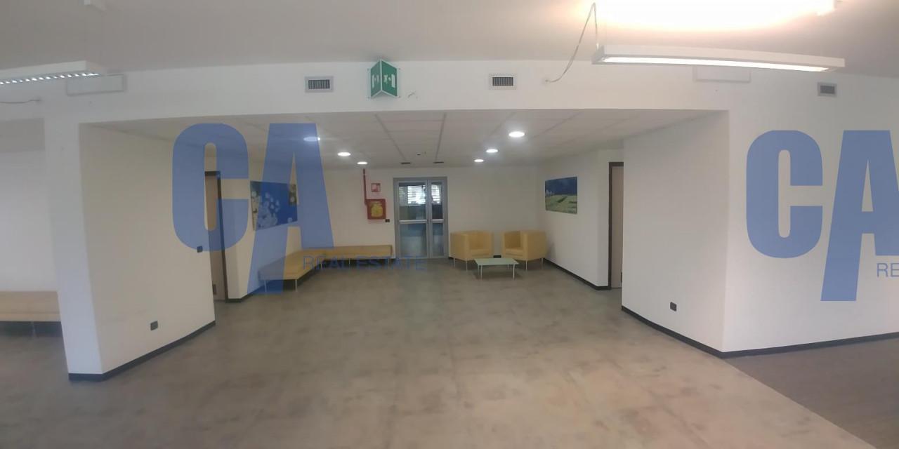 Ufficio in affitto a Cassina De' Pecchi