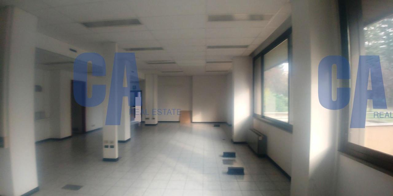 Ufficio in affitto a Cinisello Balsamo