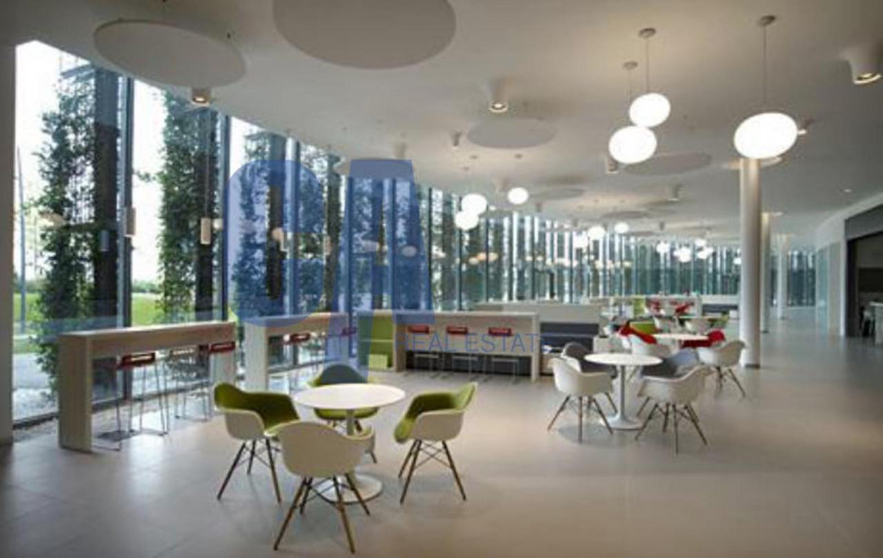 Ufficio in affitto a Vimercate