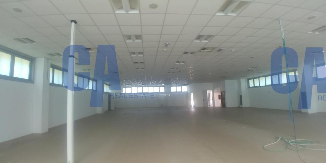 Esercizio commerciale in vendita a Gorgonzola