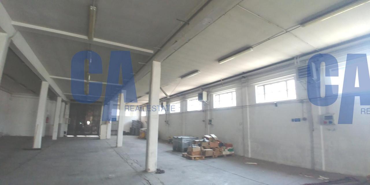 Capannone in vendita a Milano