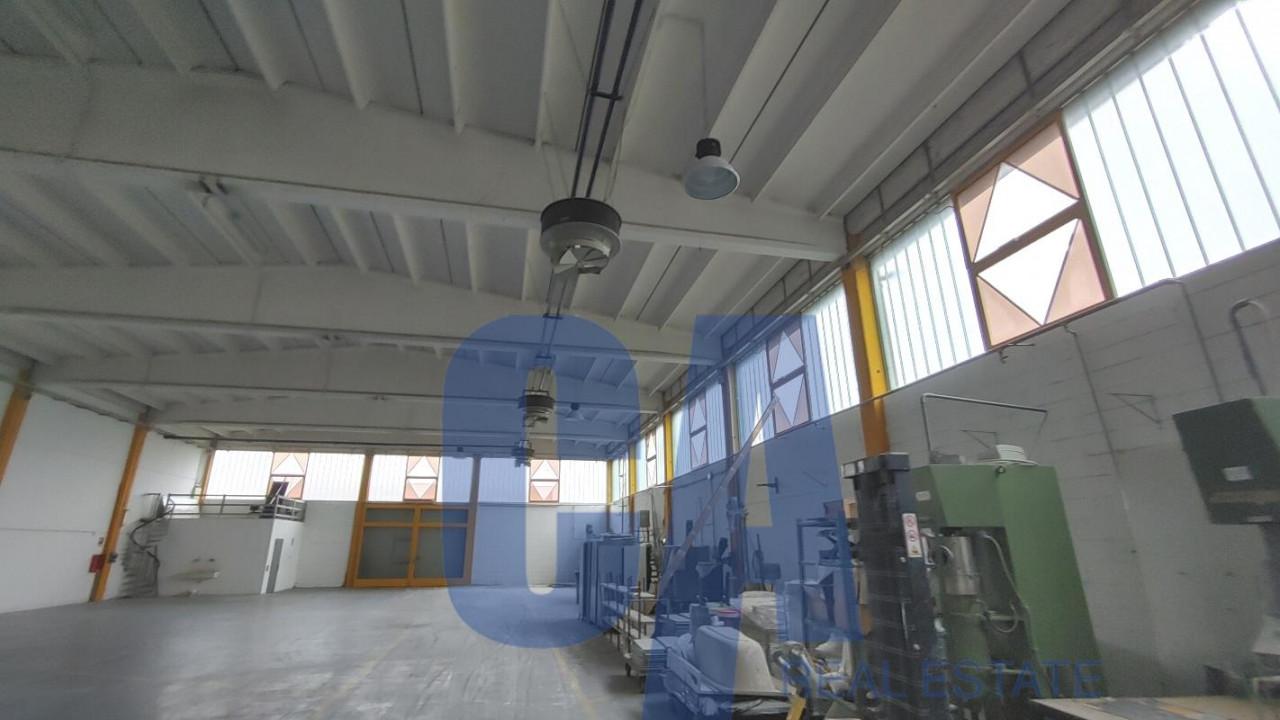 Capannone in vendita a Siziano