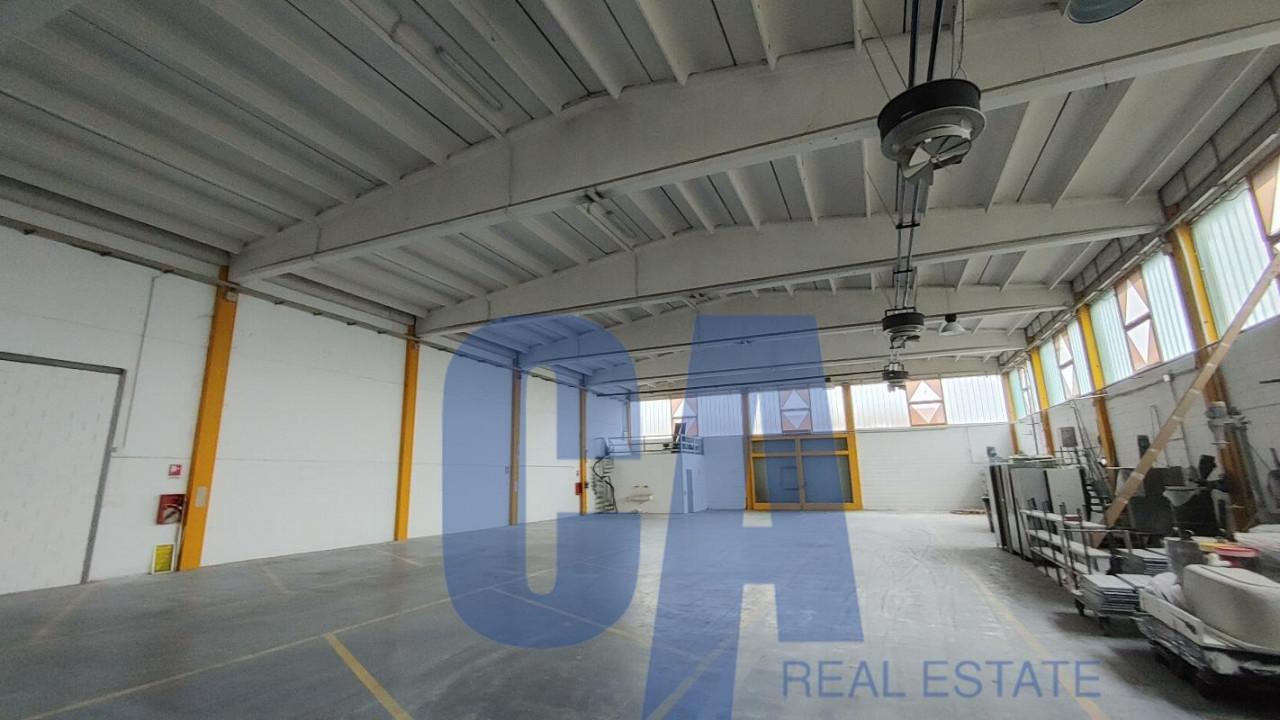 Capannone in vendita a Siziano