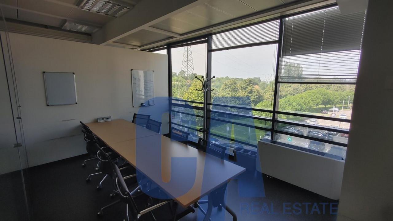 Ufficio in affitto a Assago