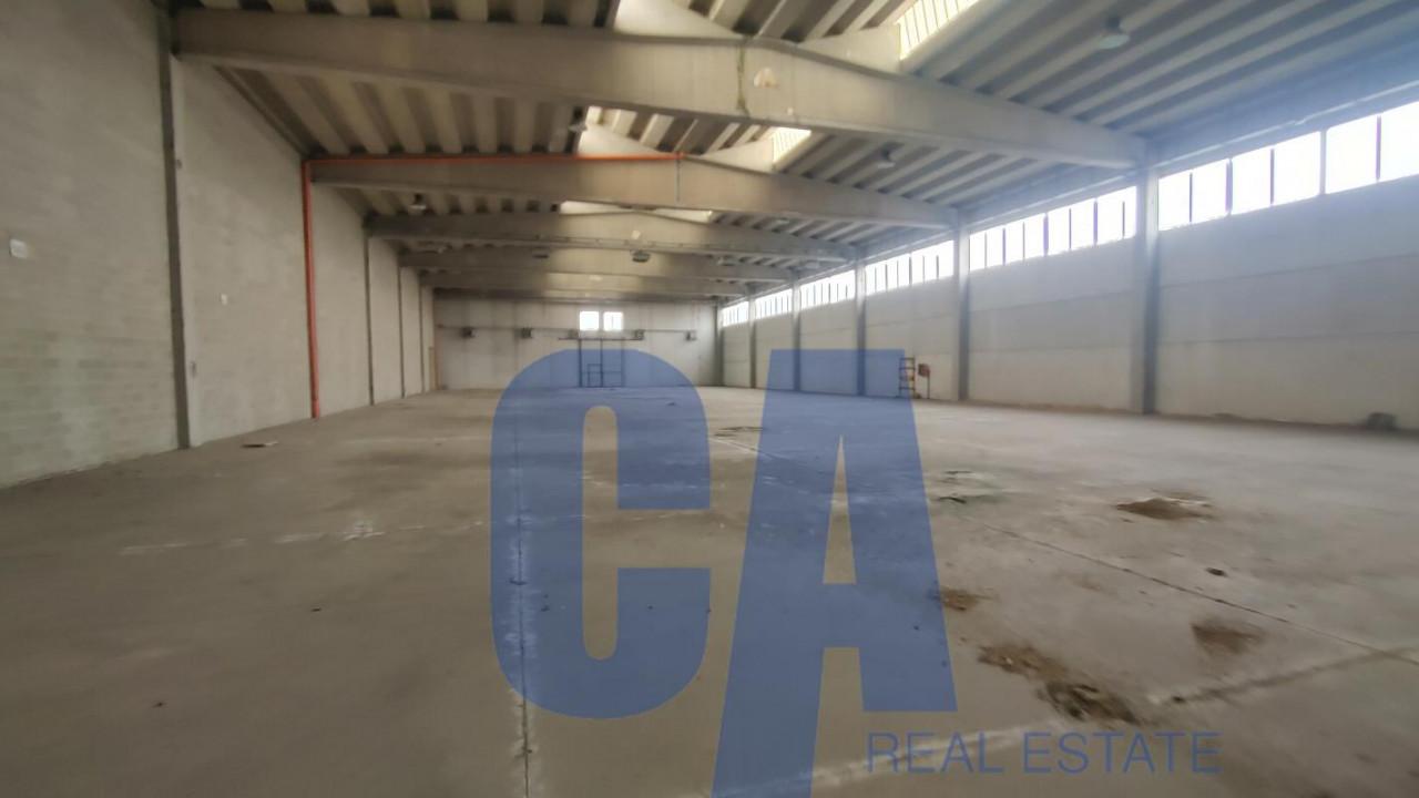 Capannone in vendita a Melegnano