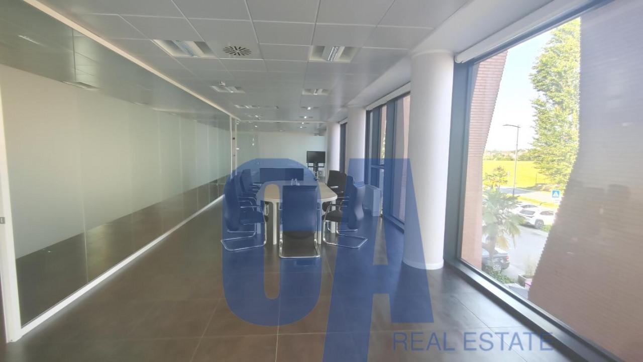 Ufficio in affitto a Bernareggio