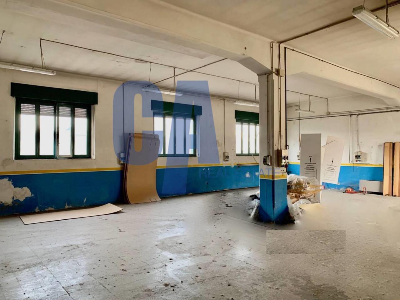 Magazzino in vendita a Lissone