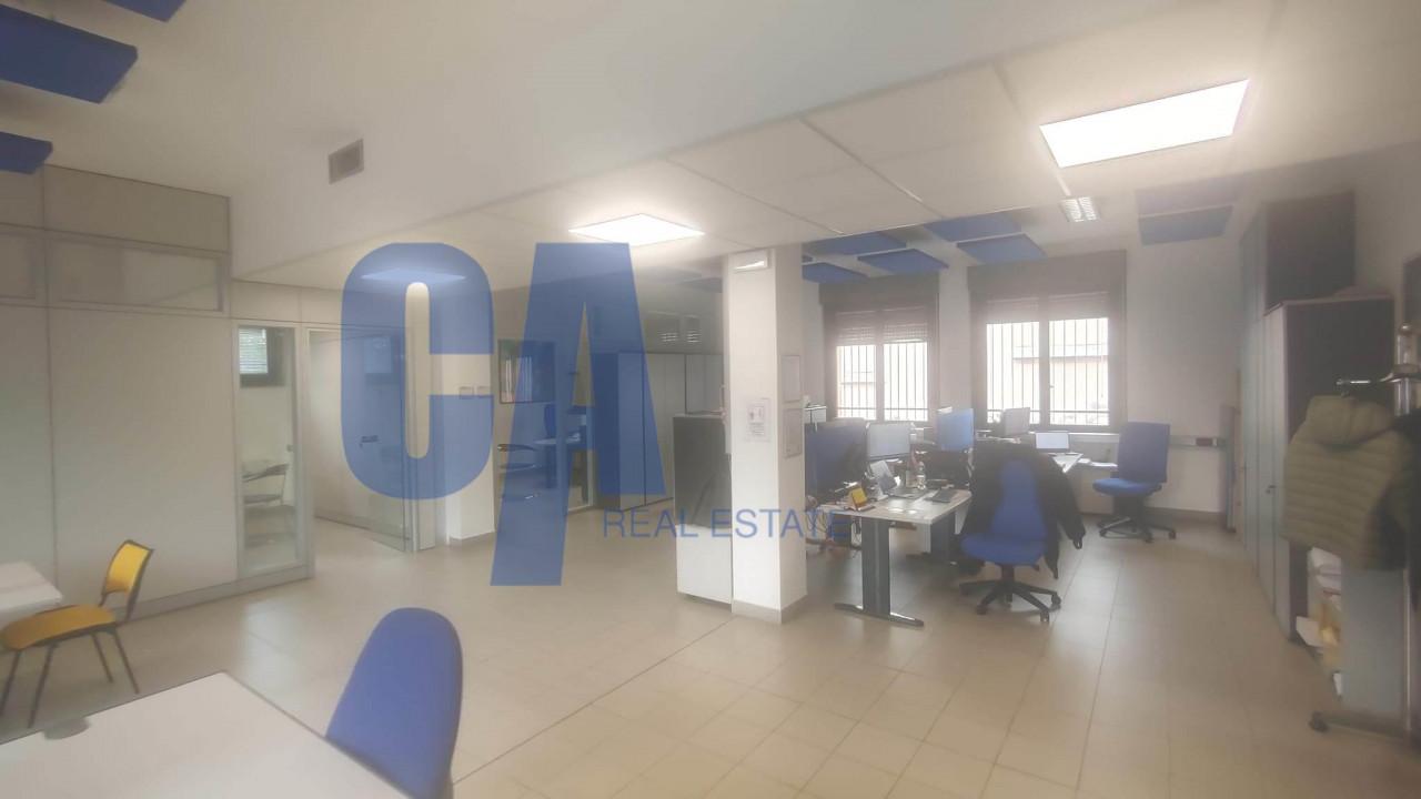 Ufficio in affitto a Cinisello Balsamo