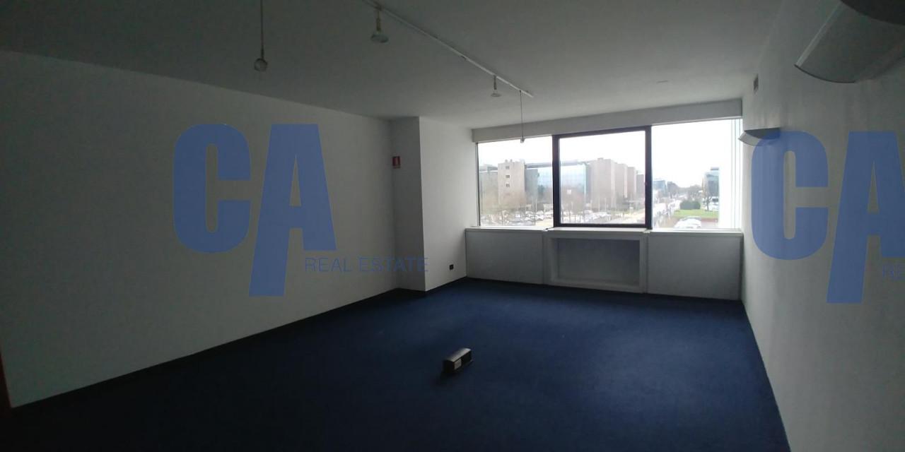 Ufficio in affitto a Assago