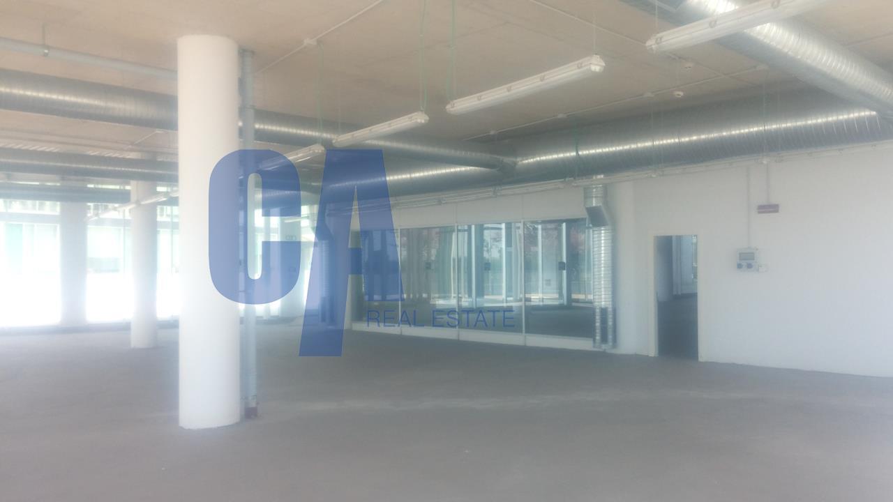 Negozio in affitto a Assago