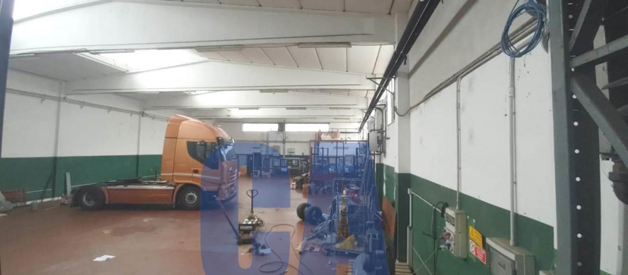Capannone in vendita a San Giuliano Milanese