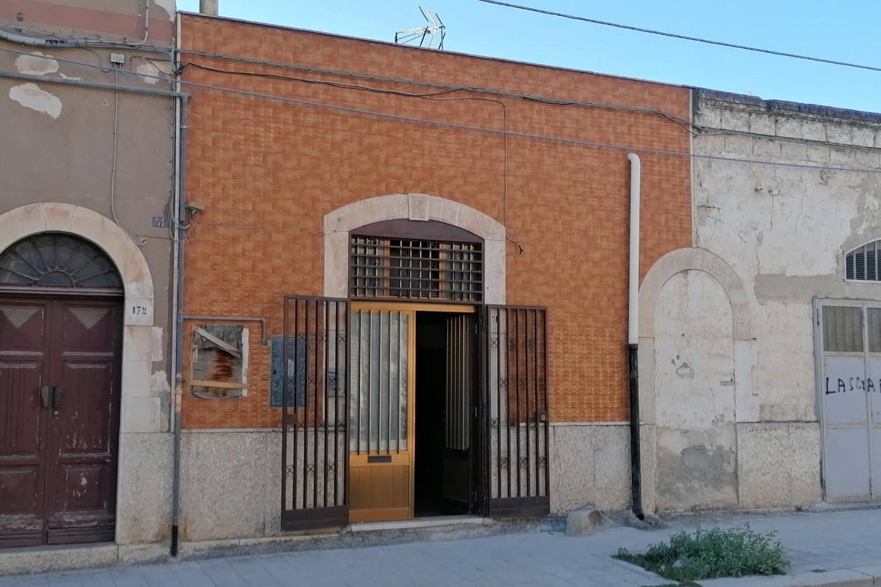 Casa indipendente in vendita a Canosa Di Puglia
