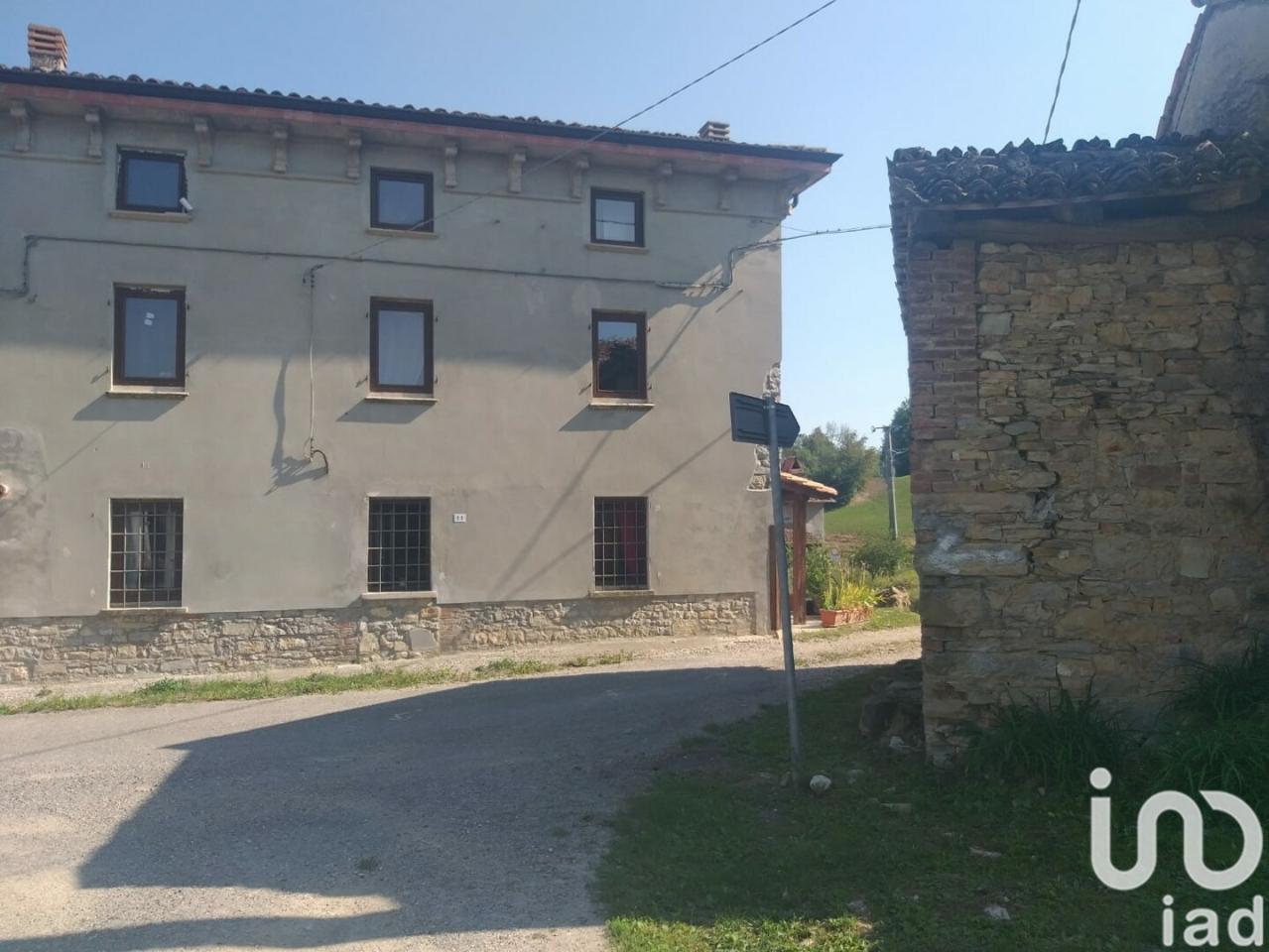 Casa indipendente in vendita a Gropparello