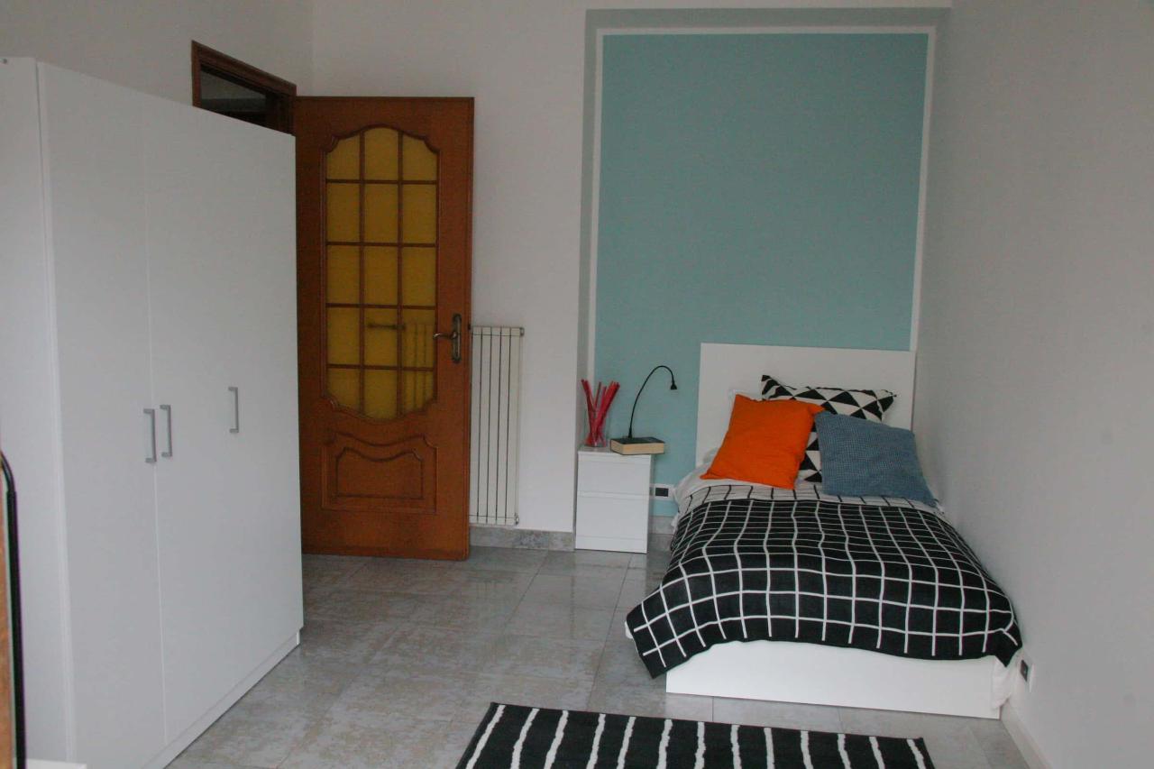 Stanza/Camera in affitto a Torino