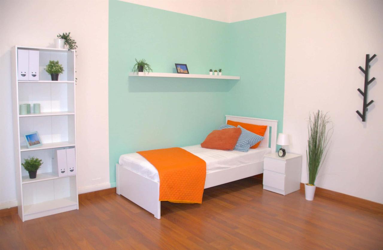 Stanza/Camera in affitto a Modena