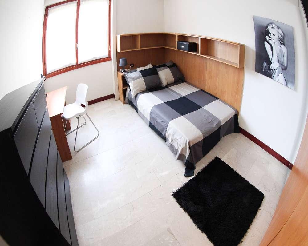 Stanza/Camera in affitto a Milano