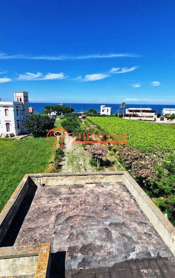 Villa unifamiliare in vendita a Trani