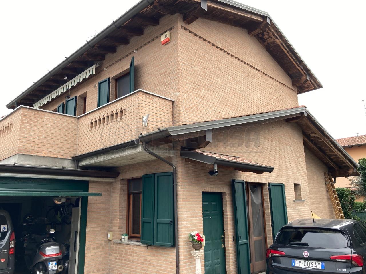 Villa a schiera in vendita a Casaletto Vaprio