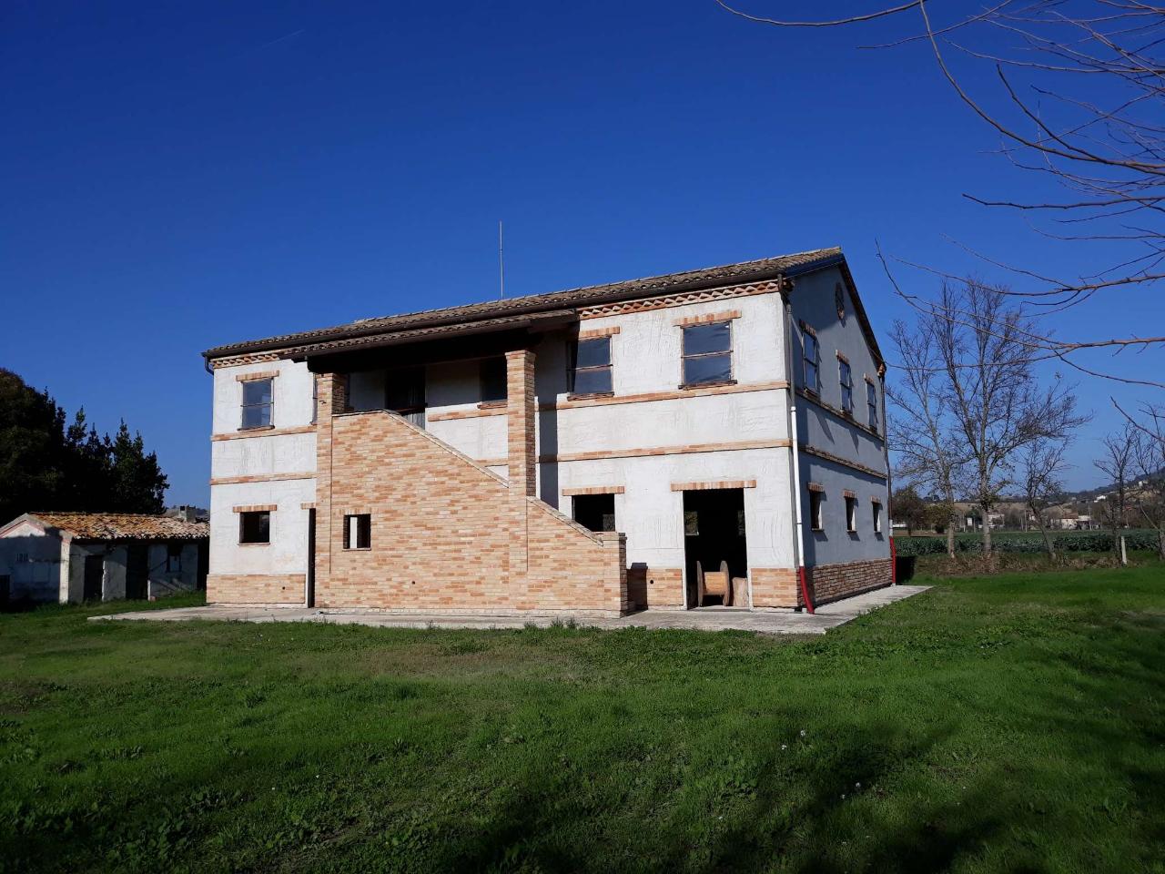 Rustico in vendita a Osimo