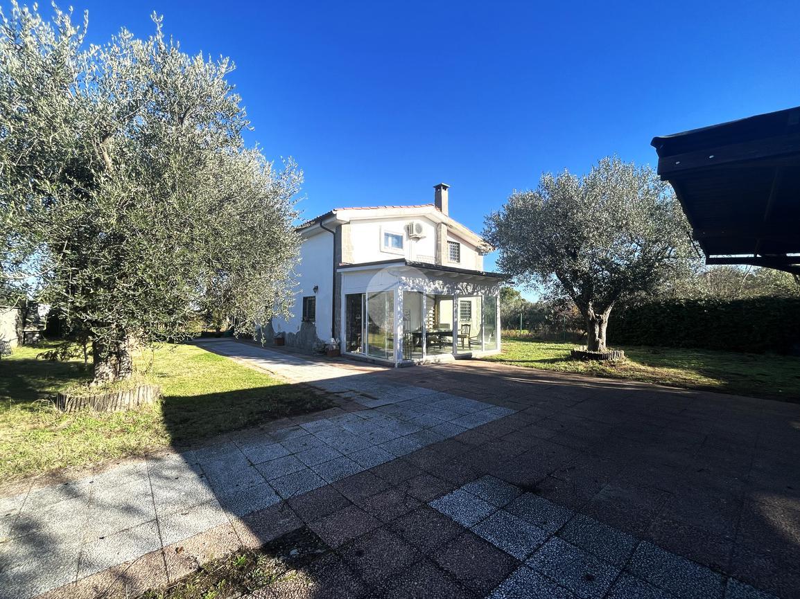 Villa in vendita a Viterbo