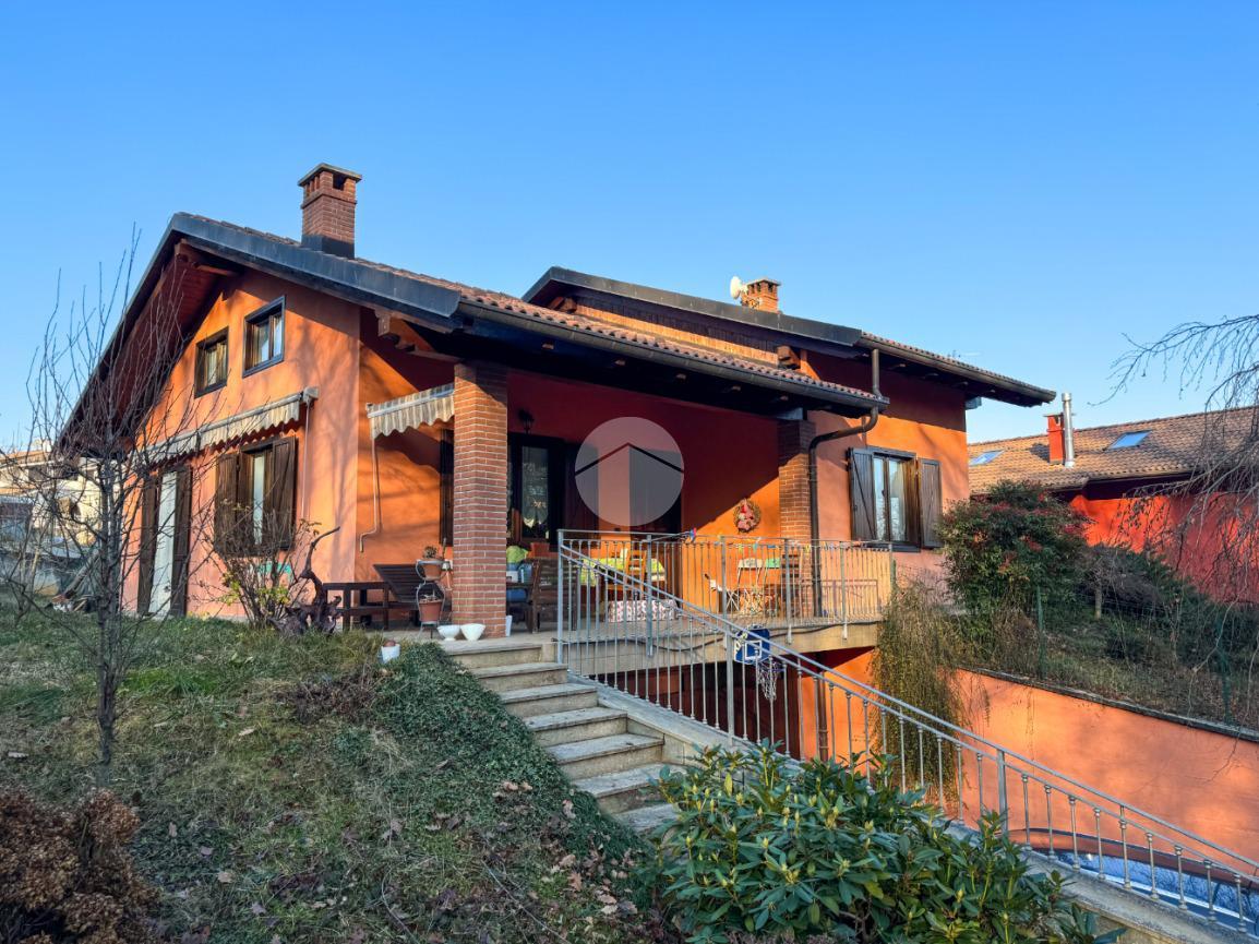 Villa in vendita a La Cassa