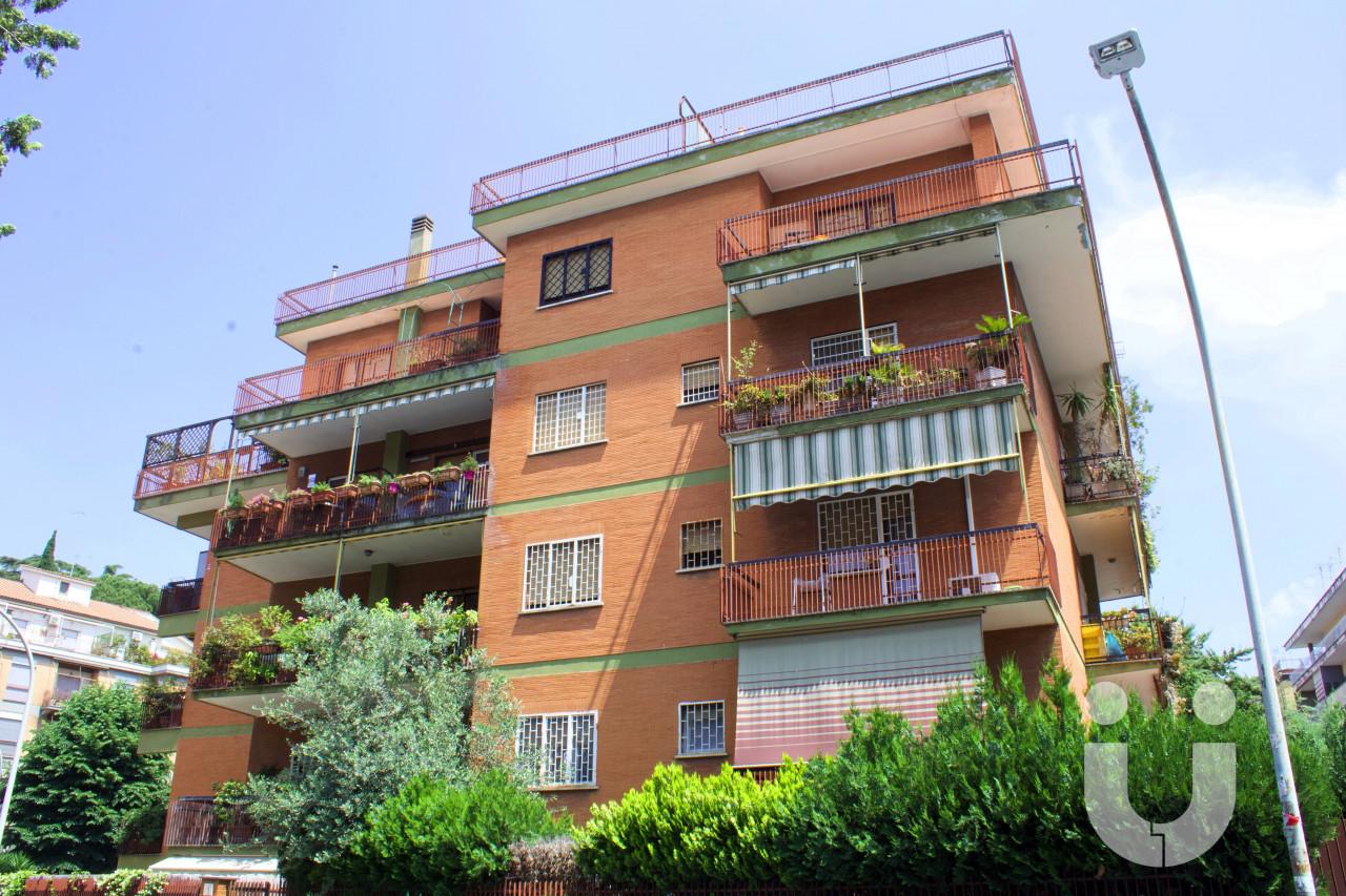Appartamento in vendita a Roma