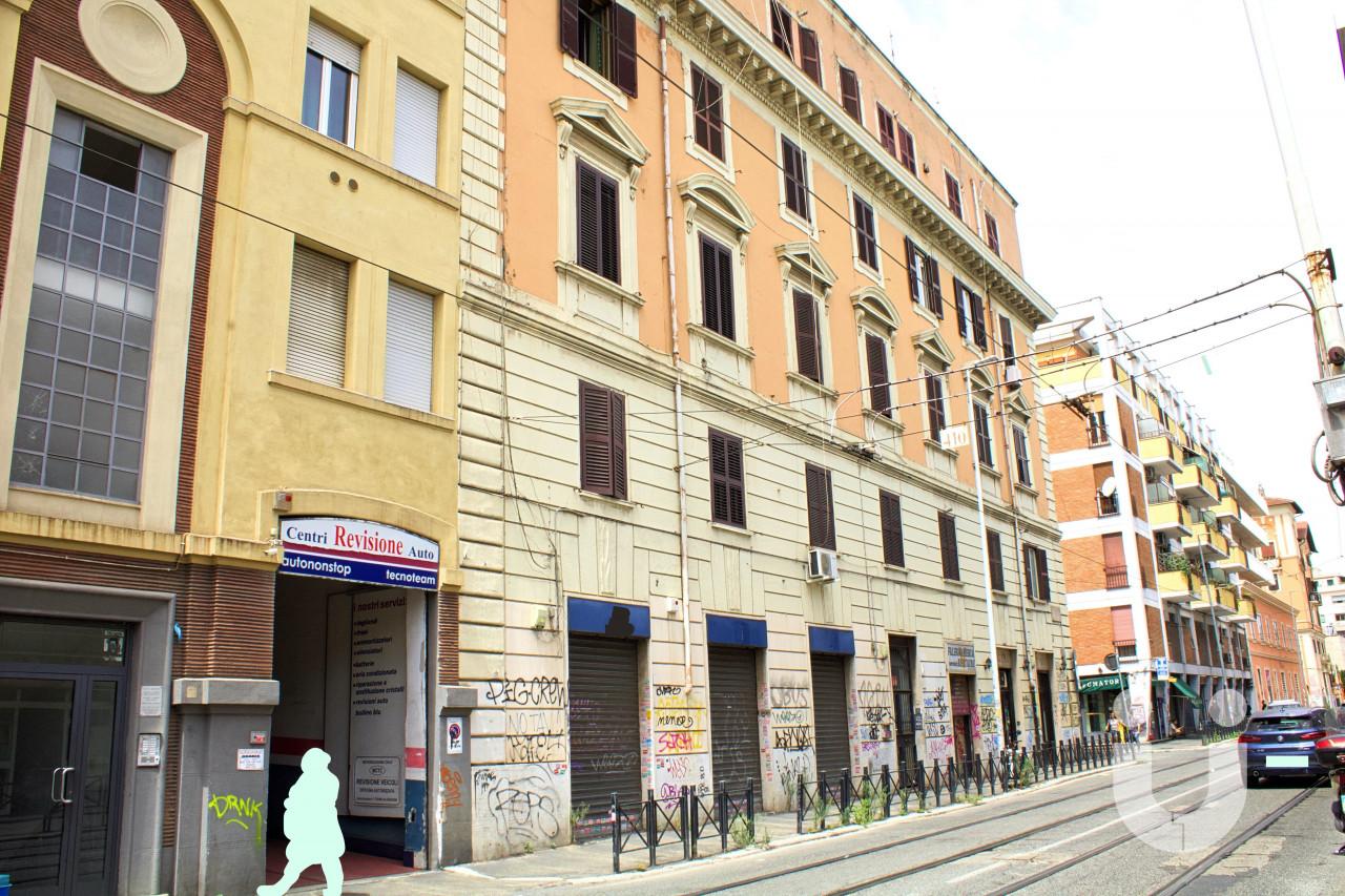 Negozio in vendita a Roma