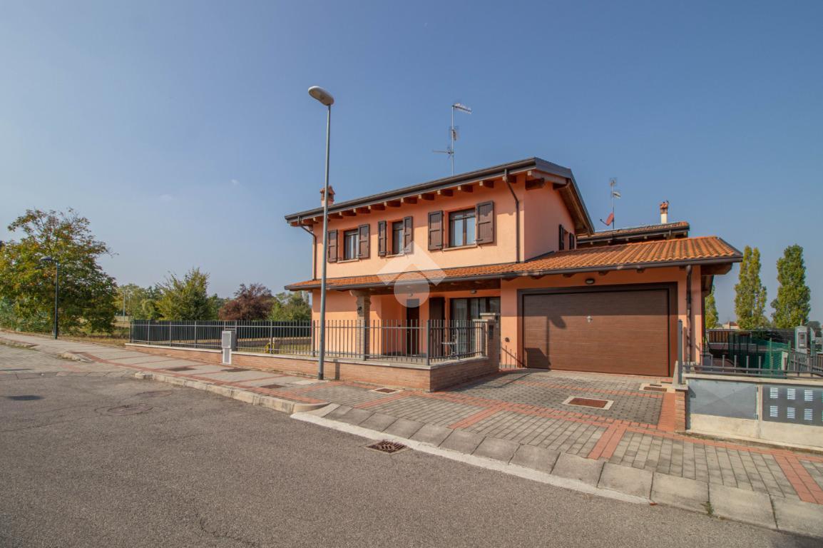 Villa in vendita a Ozzano Dell'Emilia