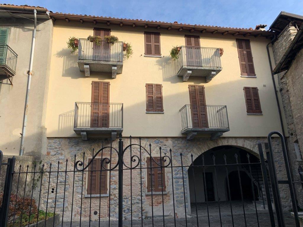 Appartamento in vendita a Caglio