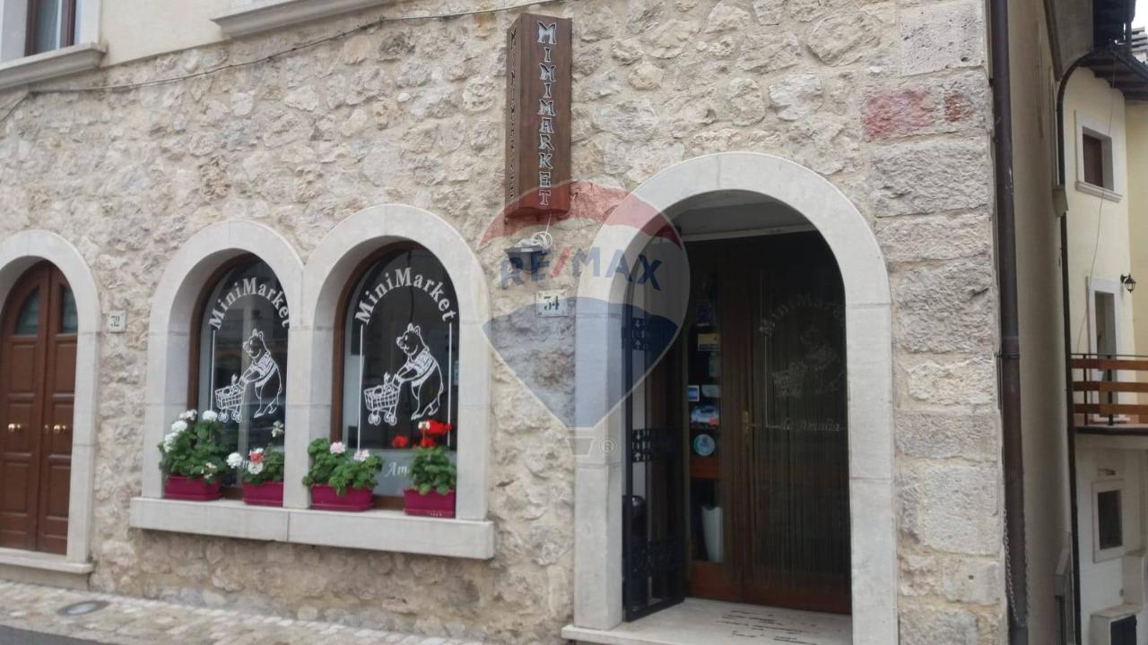 Esercizio commerciale in vendita a Villetta Barrea