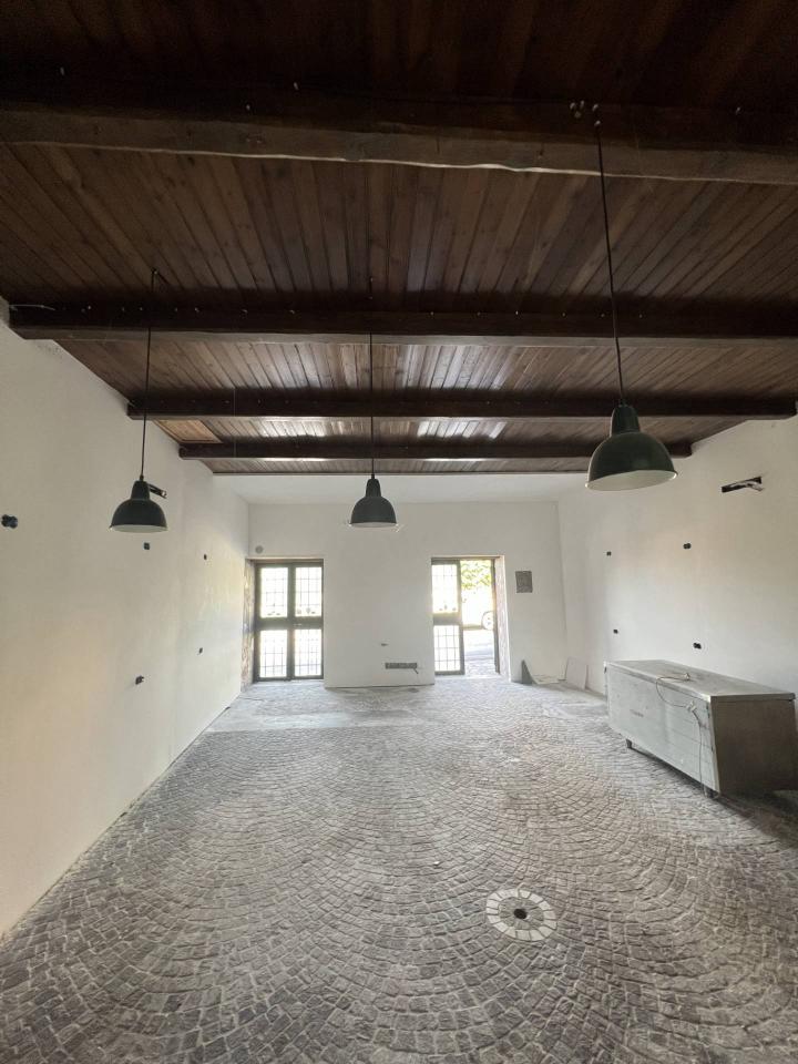 Negozio in vendita a Rocca Di Papa