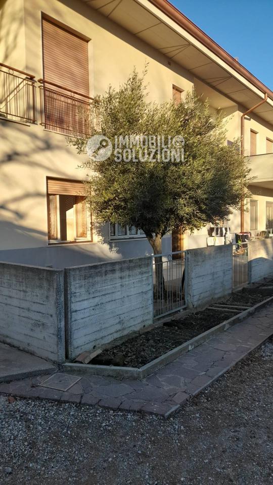 Appartamento in affitto a Levate
