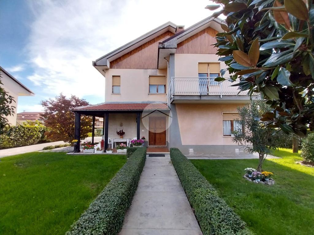 Villa in vendita a Bruino