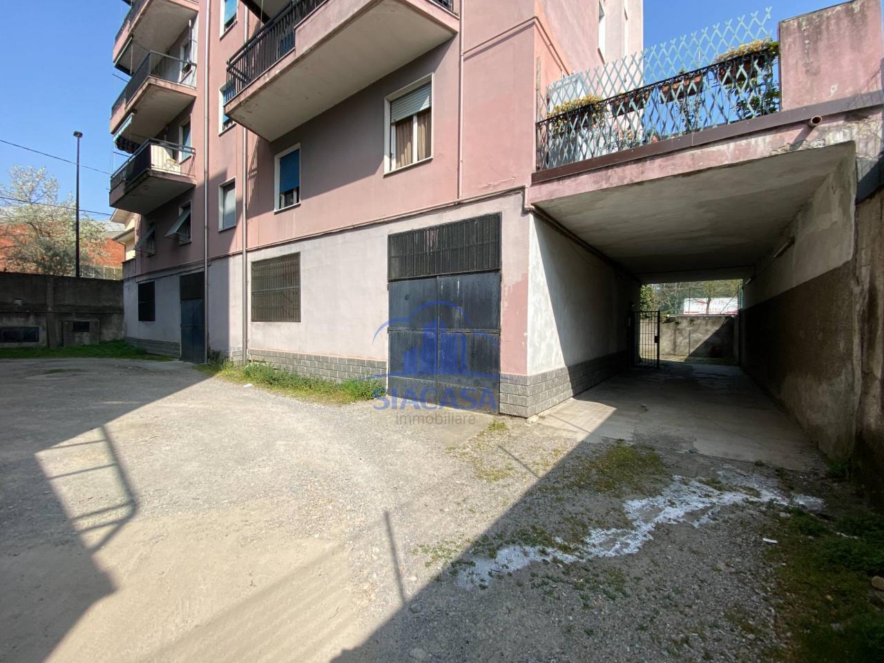 Capannone in vendita a Limbiate