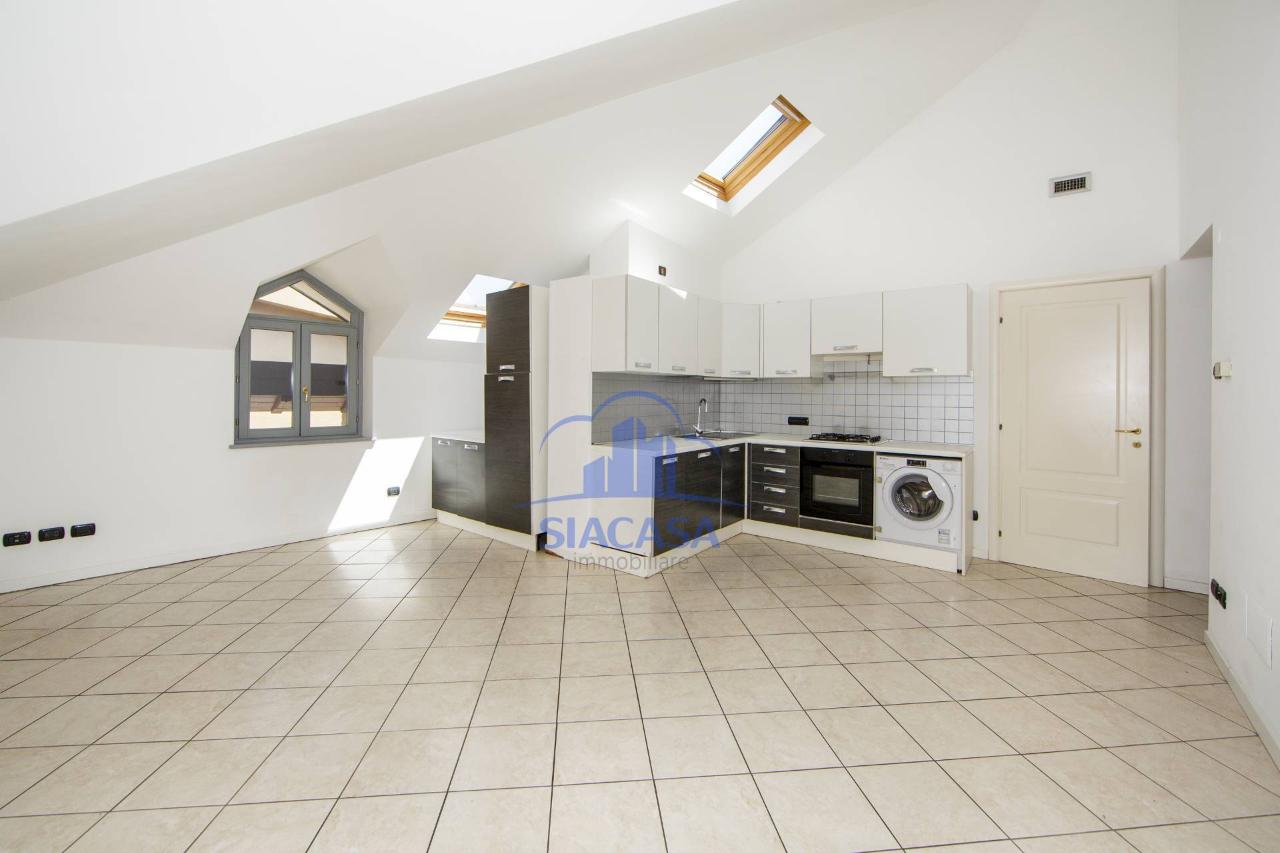 Appartamento in vendita a Monza